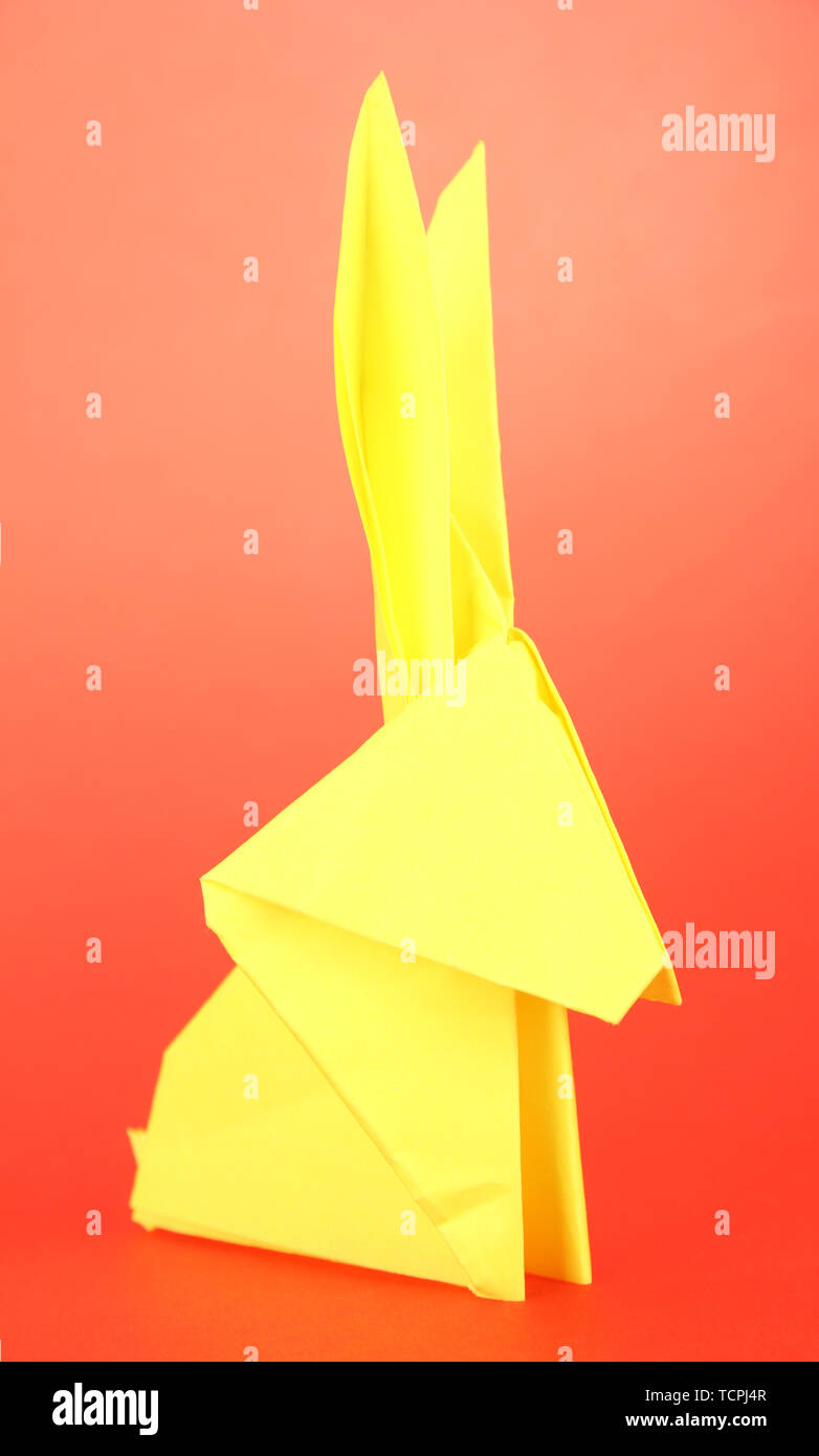 Origami rabbit hi-res stock photography and images - Alamy