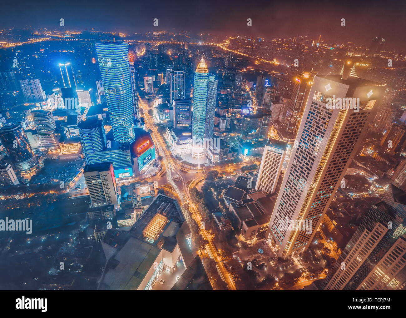 Unmanned urban viaduct hi-res stock photography and images - Alamy