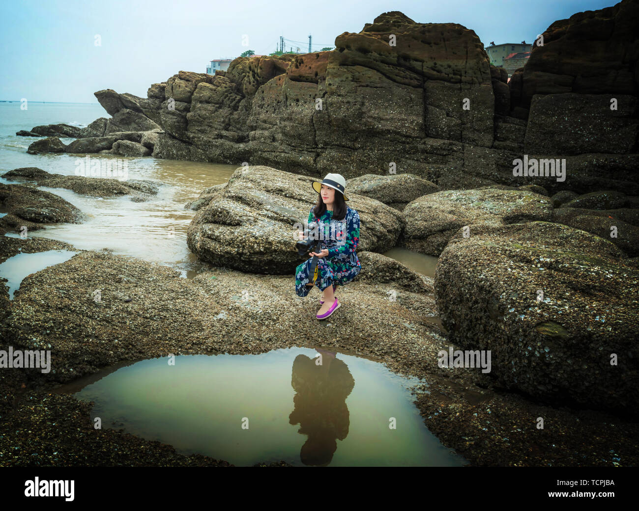 Lianyungang beach hi-res stock photography and images - Alamy
