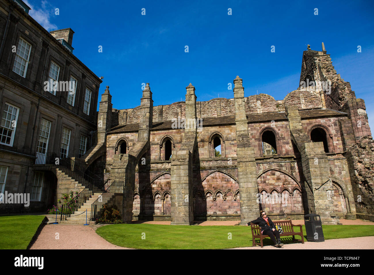 Ancient high rise building gothic architecture palace palace hi-res ...