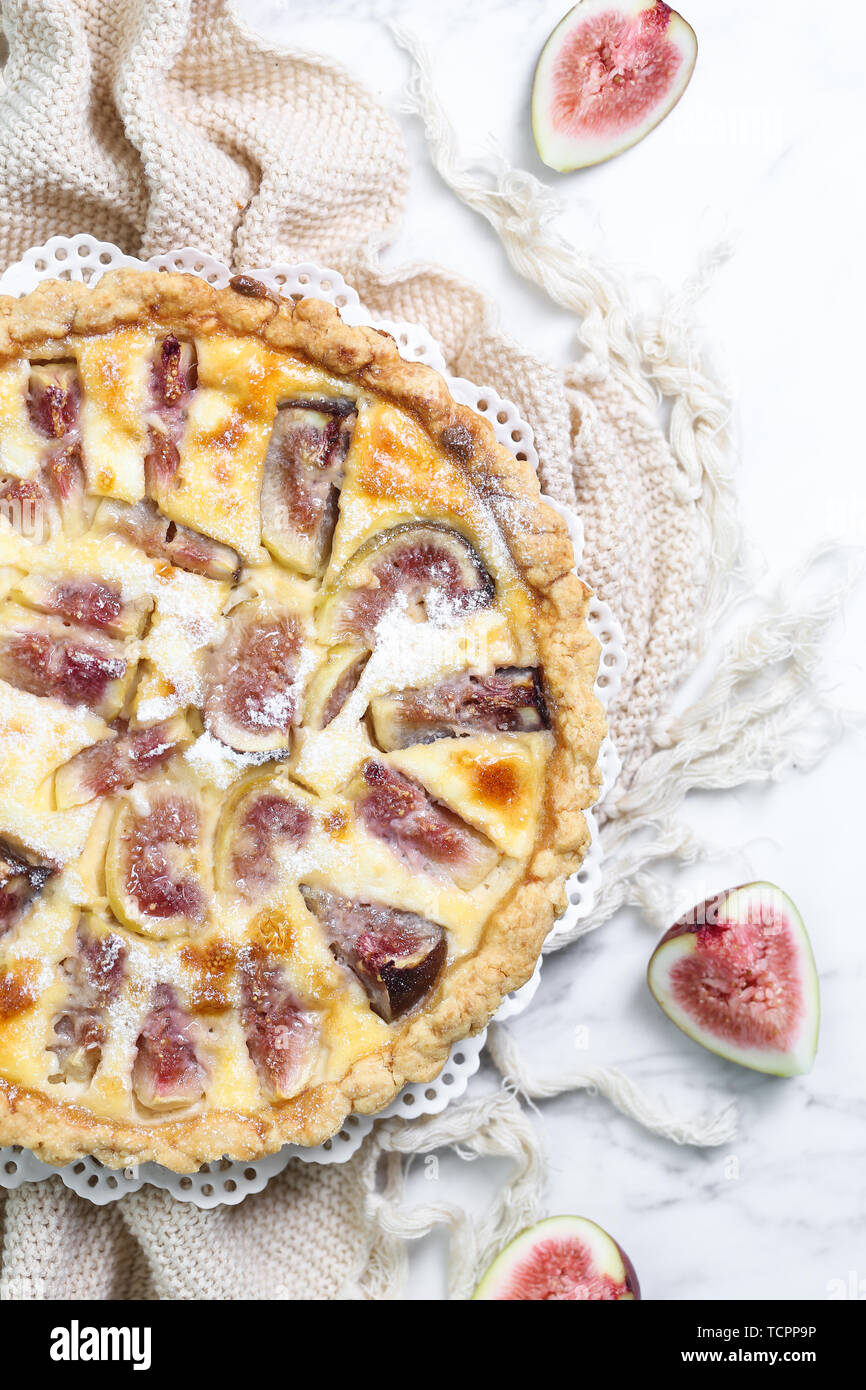 Fig pie hi-res stock photography and images - Alamy