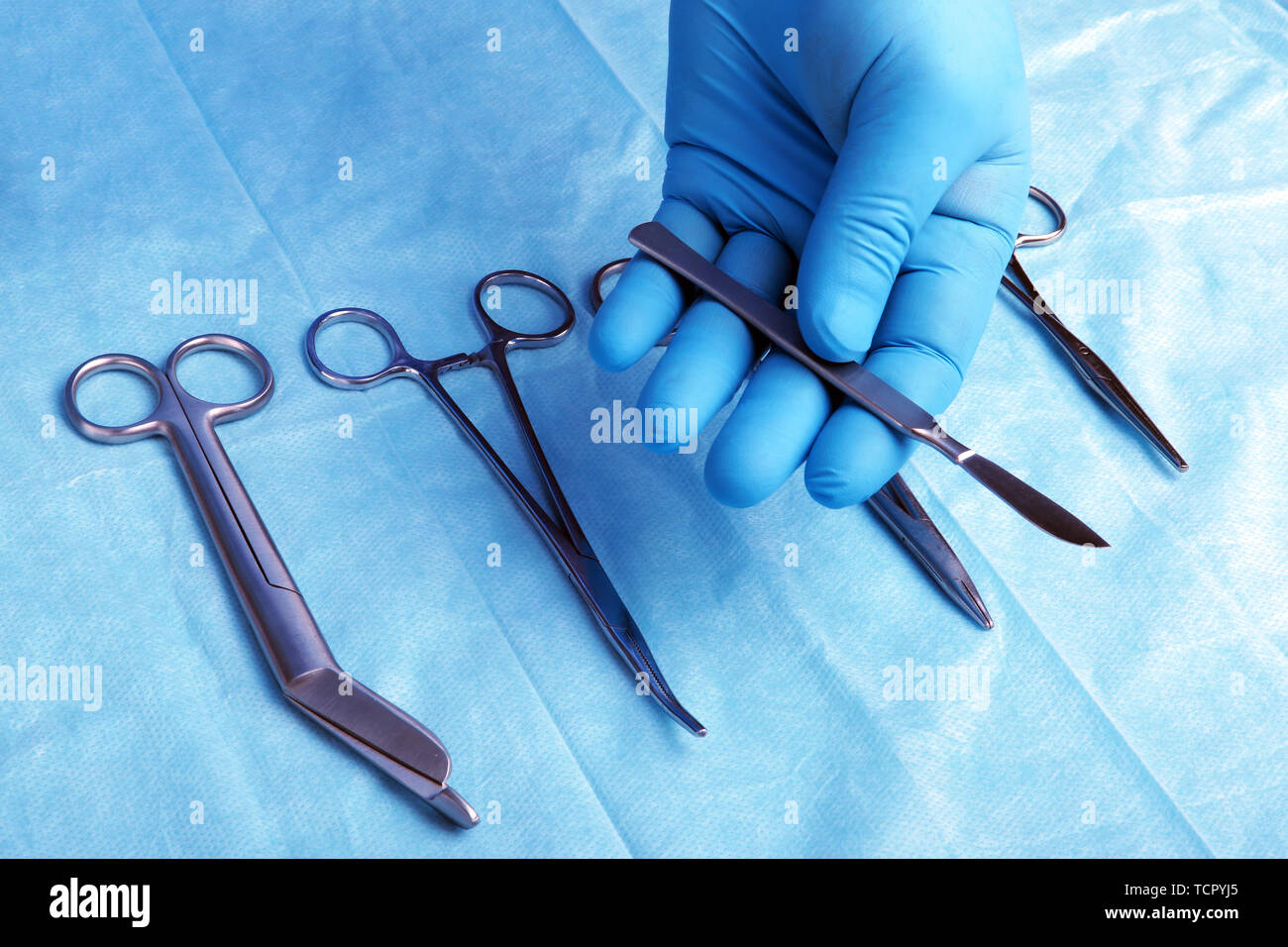 Laparoscopic Forceps High Resolution Stock Photography and Images - Alamy