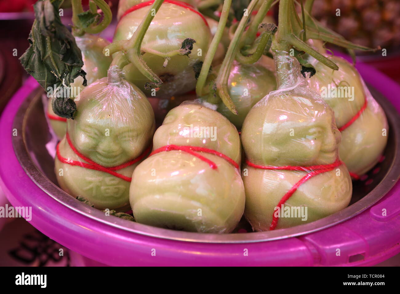 Ginseng fruit hi-res stock photography and images - Alamy