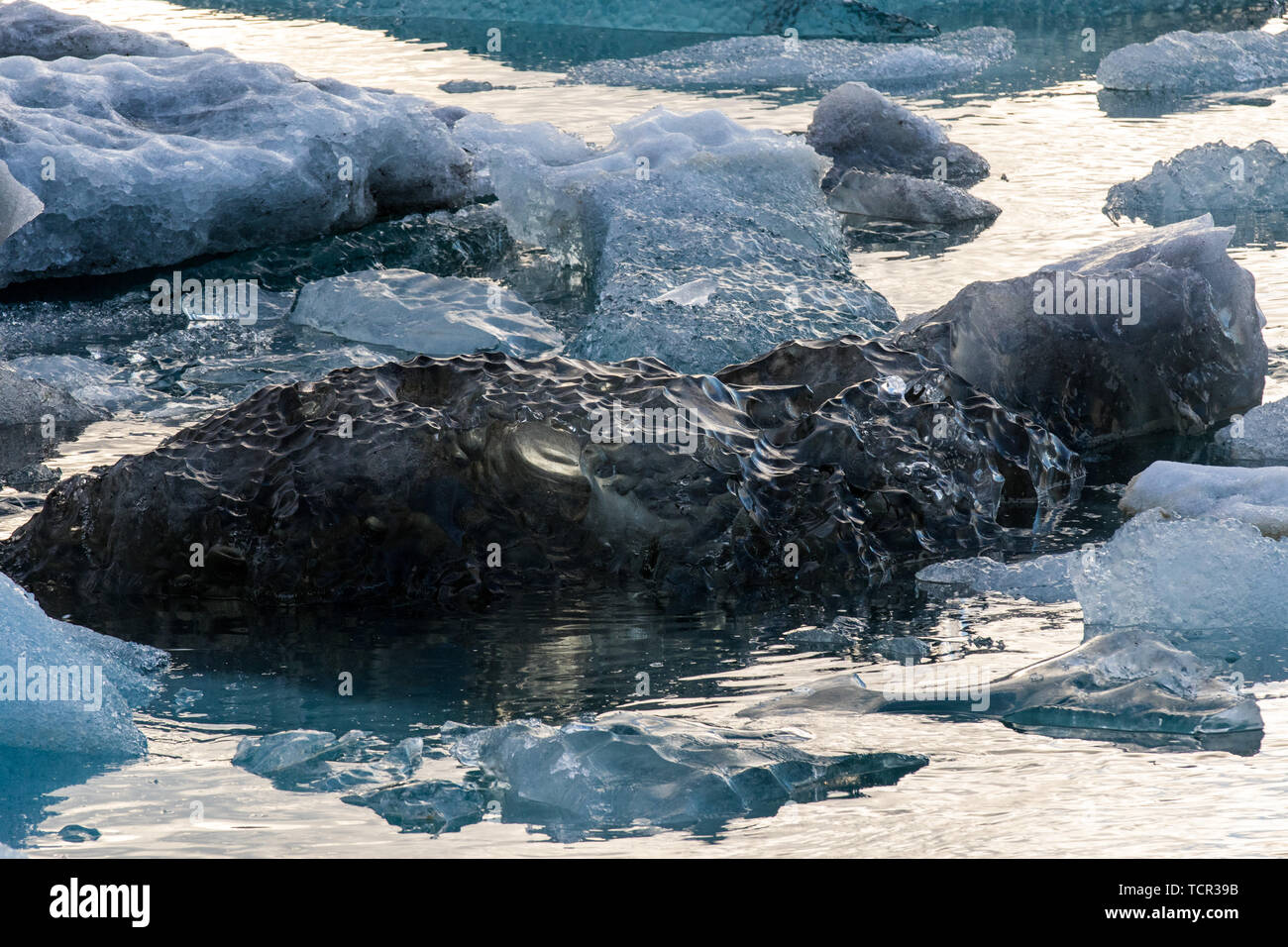 Iceland, Jokulsarlon lagoon, Beautiful cold landscape picture of ...