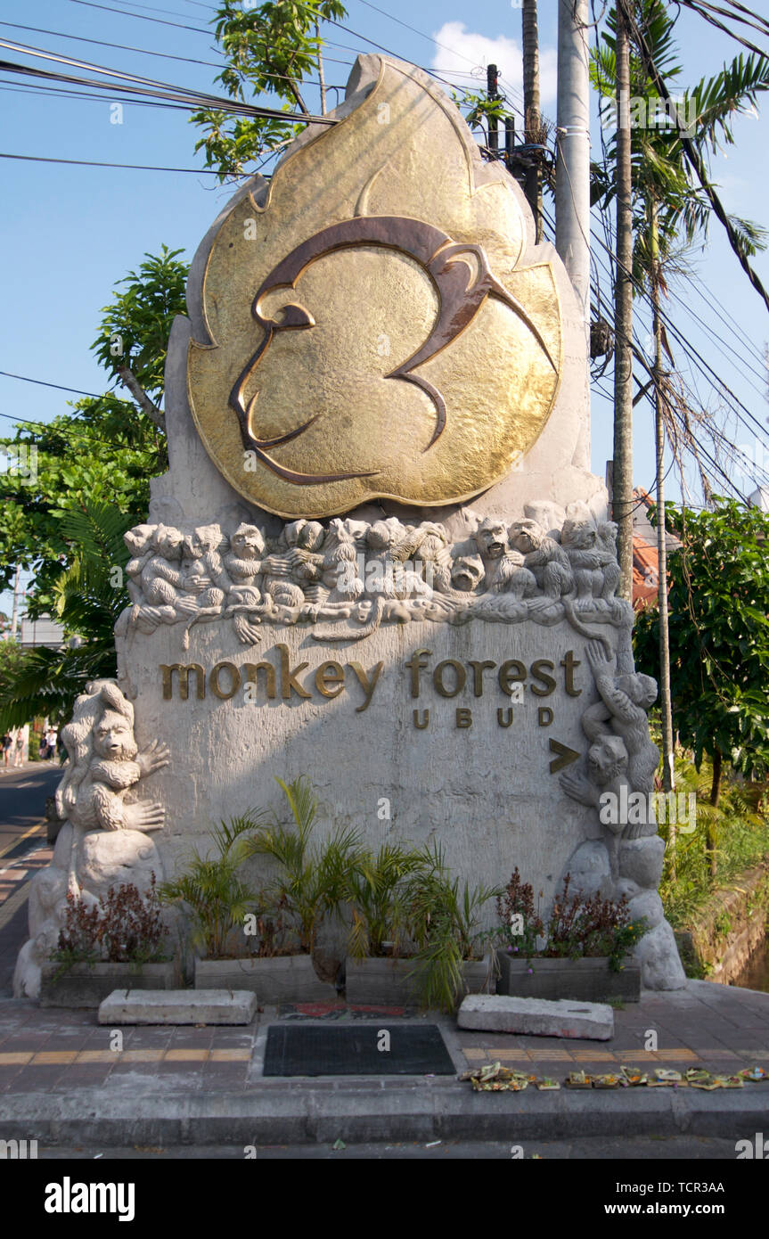 Bali road sign hi-res stock photography and images - Alamy