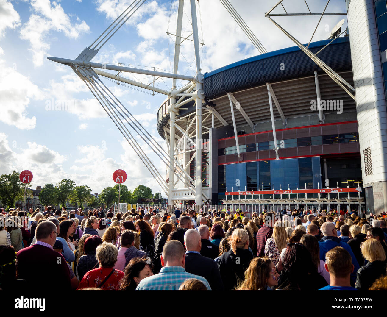 Live take that concert hi-res stock photography and images - Alamy