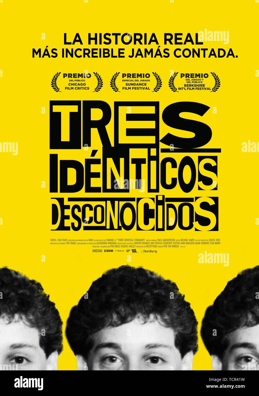 THREE IDENTICAL STRANGERS (2018). Credit: RAW / Album Stock Photo - Alamy