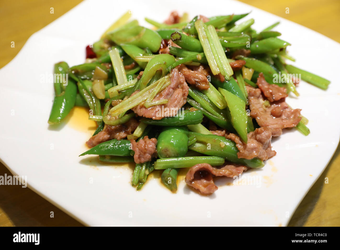 Yellow beef hi-res stock photography and images - Alamy