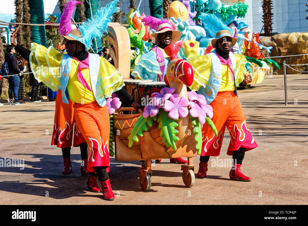 Shanghai Haichang Ocean Park float parade Stock Photo - Alamy