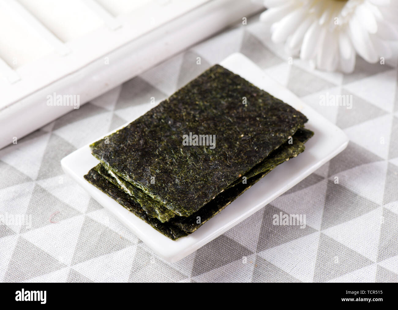 Sandwiched seaweed hi-res stock photography and images - Alamy