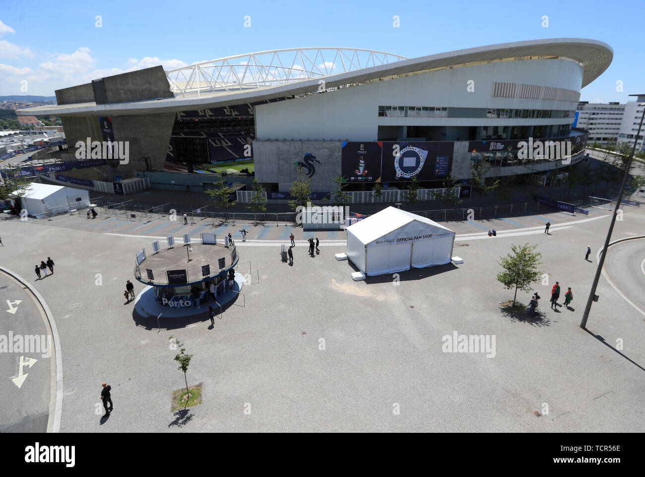 A general view dragao stadium hi-res stock photography and images - Alamy