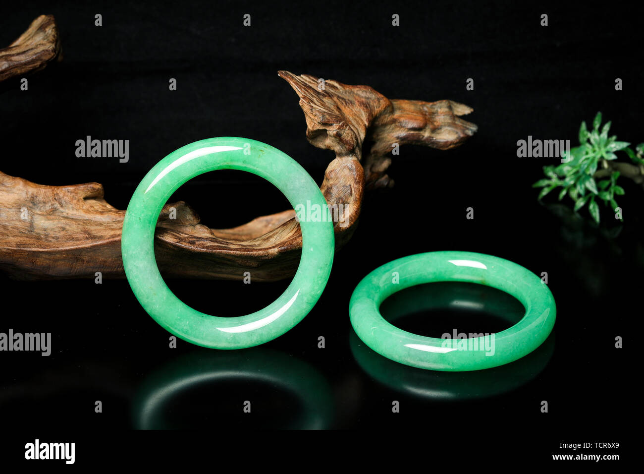 Collection-grade jade bracelet Stock Photo - Alamy