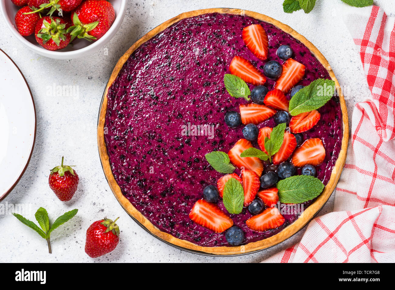 Top view cheesecake on hi-res stock photography and images - Alamy