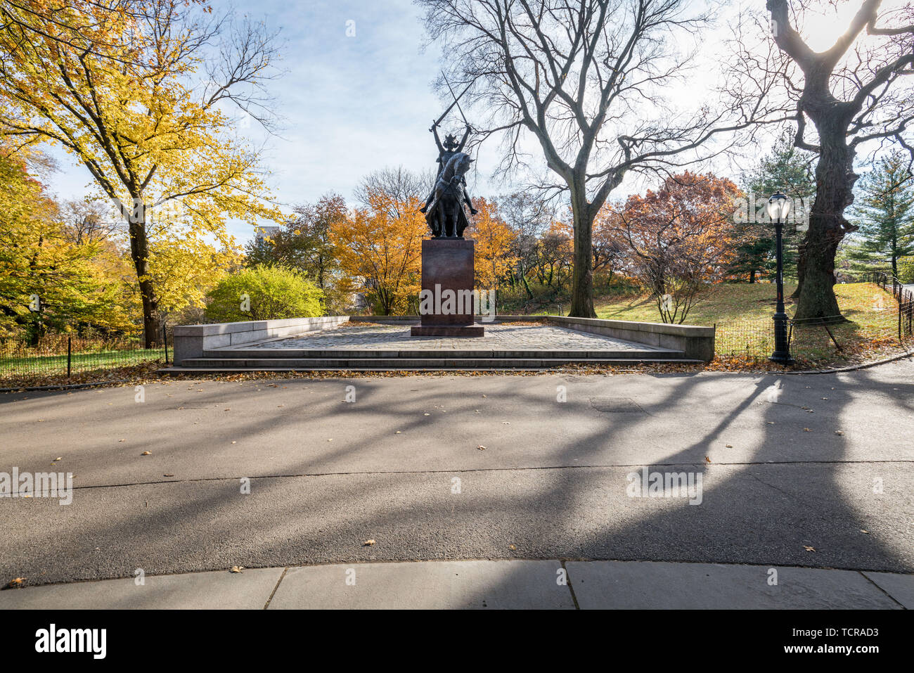 Central Park Landscape with Statues, New York Stock Photo - Alamy