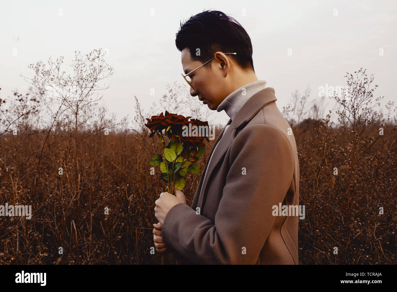 Magazine style men shoot Han Fan artistic conception film photographer ...