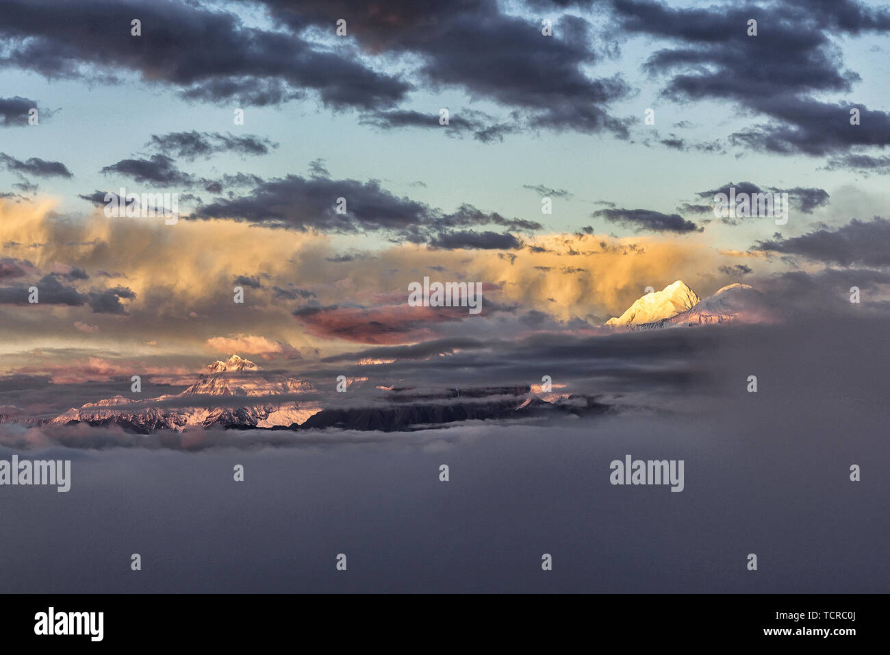 Gonga and its little glaciers Stock Photo - Alamy