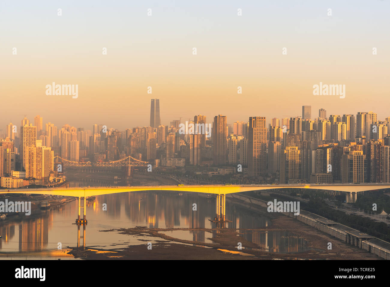 China chongqing illuminated skyline hi-res stock photography and images ...
