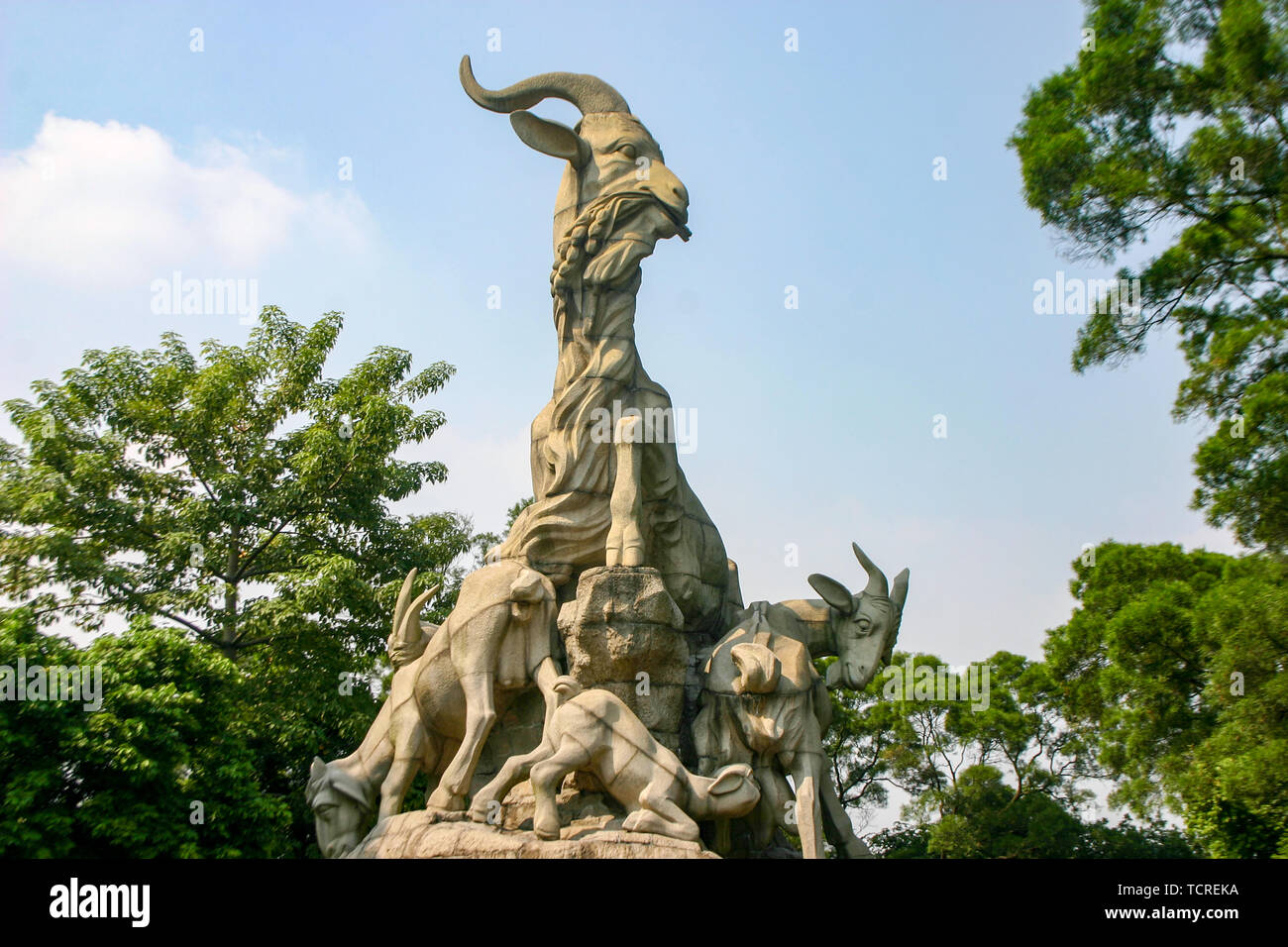 Five sheep statue hi-res stock photography and images - Alamy