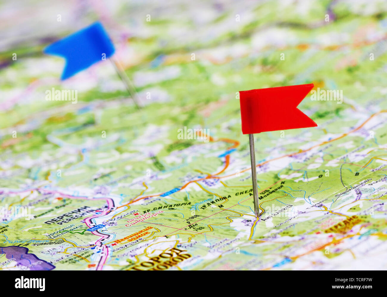 Pin in a map hi-res stock photography and images - Alamy