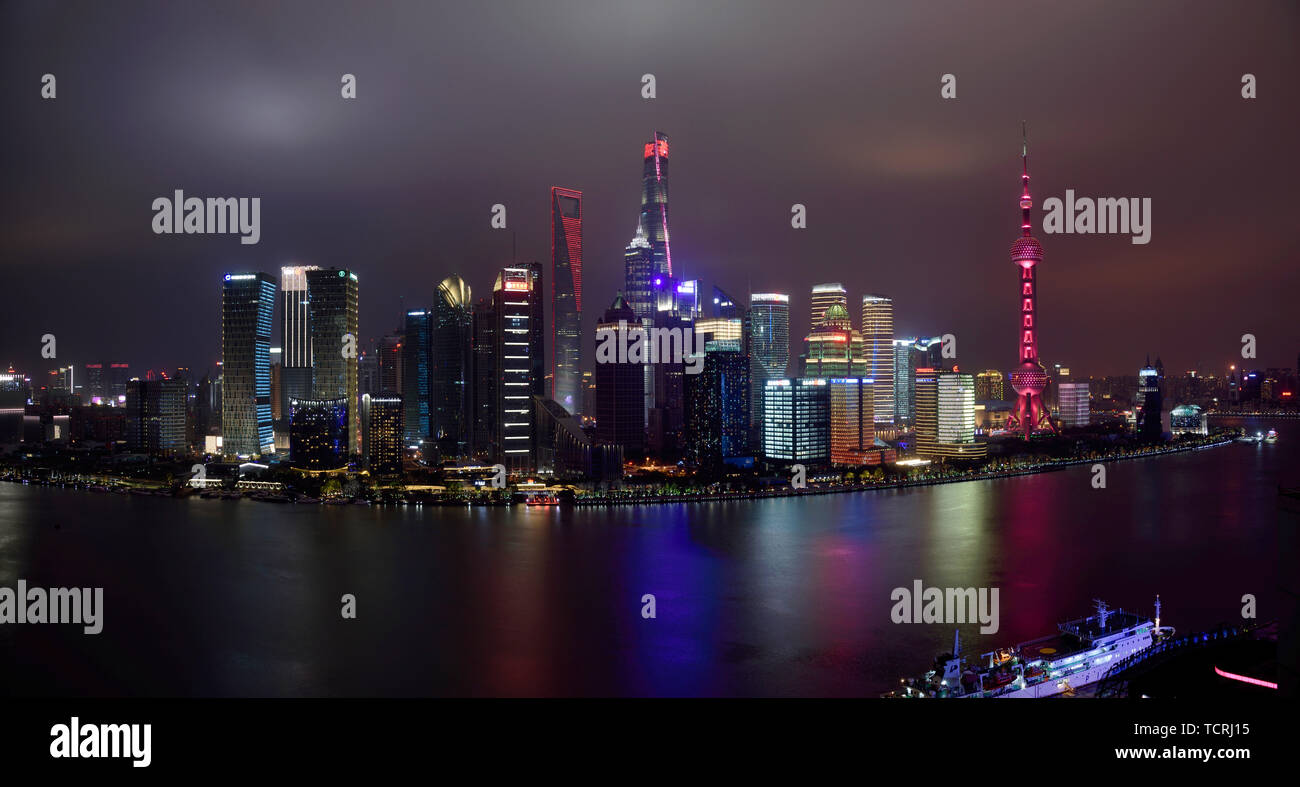Commercial photography no one has skyline and city sky High Resolution ...