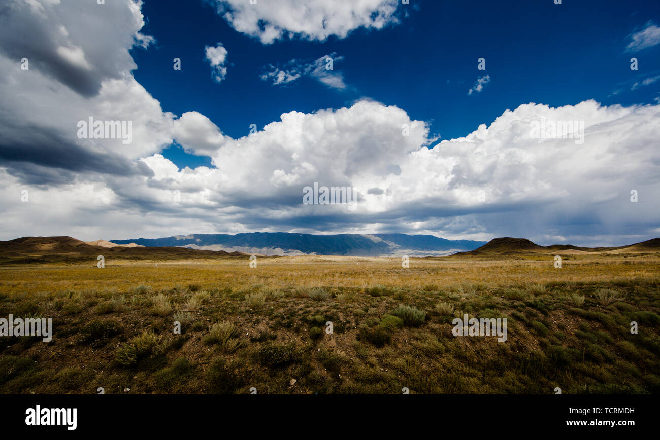 Ruts in pavement hi-res stock photography and images - Alamy