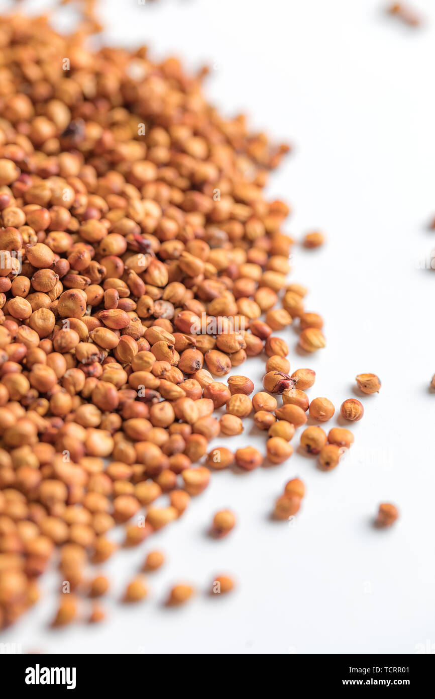 Shell off grain hi-res stock photography and images - Alamy