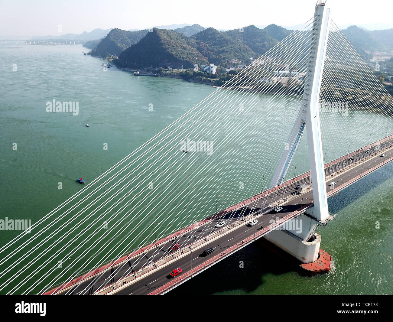 Yiling yangtze river bridge hi-res stock photography and images - Alamy
