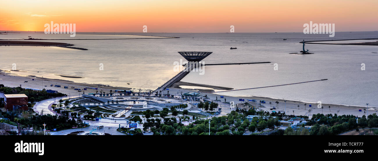 mountain sea square Stock Photo - Alamy