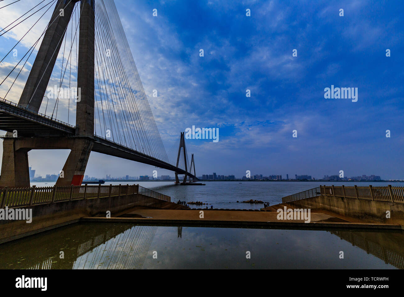 changjiang river bridge Stock Photo - Alamy