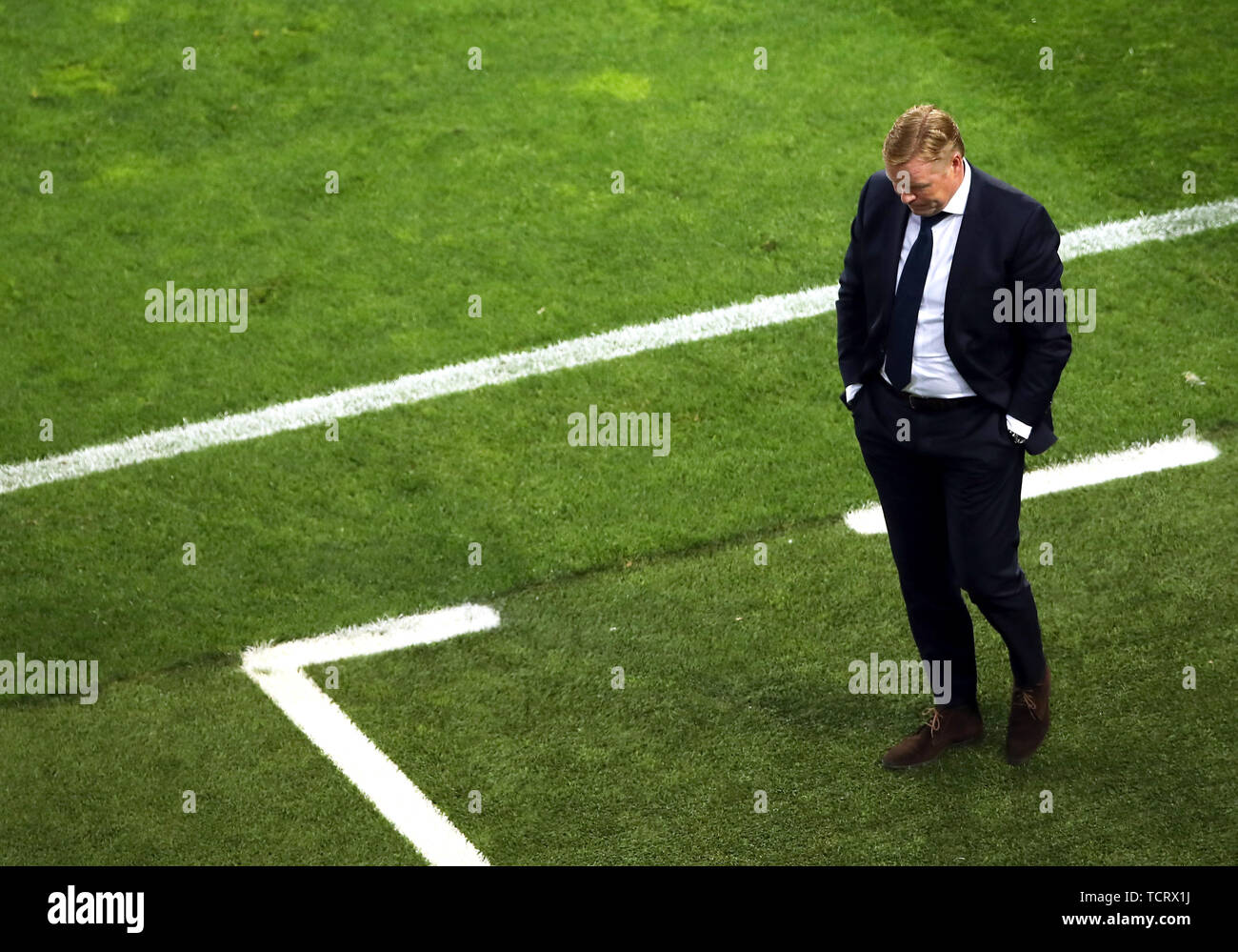 Netherlands head coach Ronald Koeman appears dejected during the ...