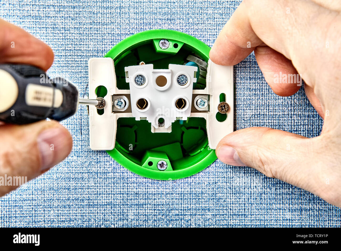 Broken plug socket hi-res stock photography and images - Alamy