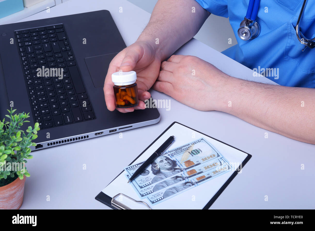 Doctor hand showing drug boxes at Office Desktop. Health care, Medical ...