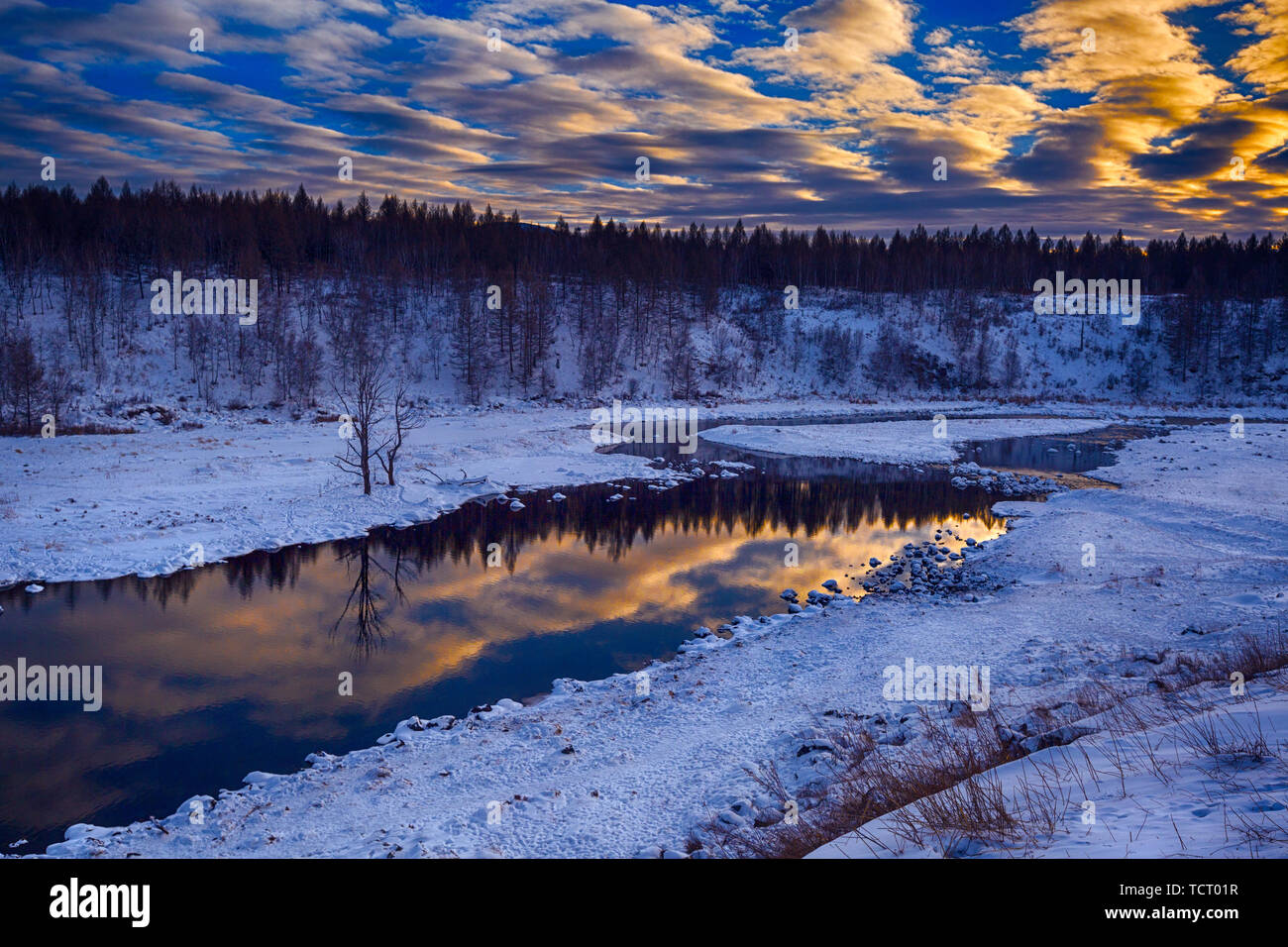 River in winter light painting nature hi-res stock photography and images - Alamy