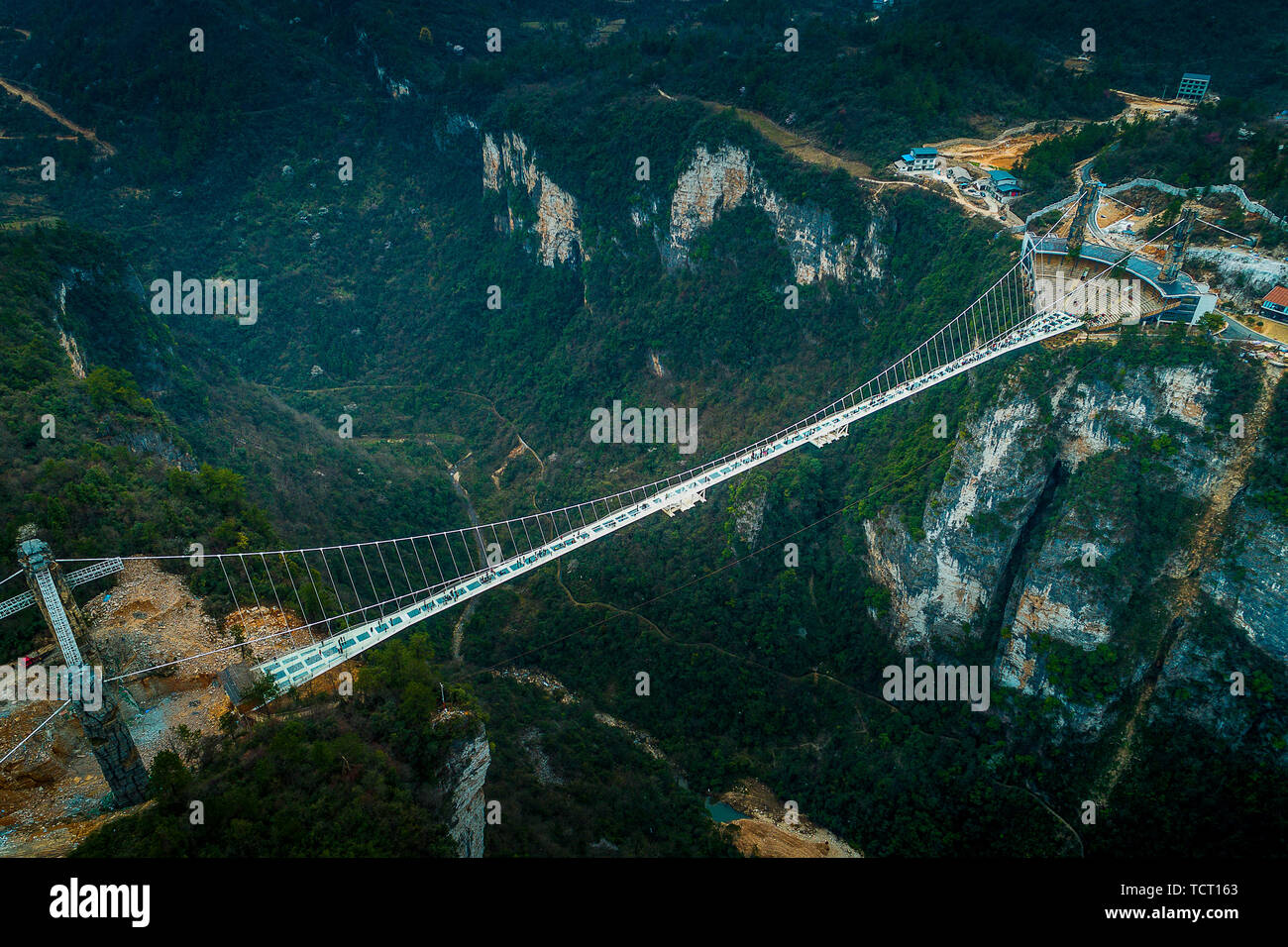 River zhangjiajie hi-res stock photography and images - Alamy