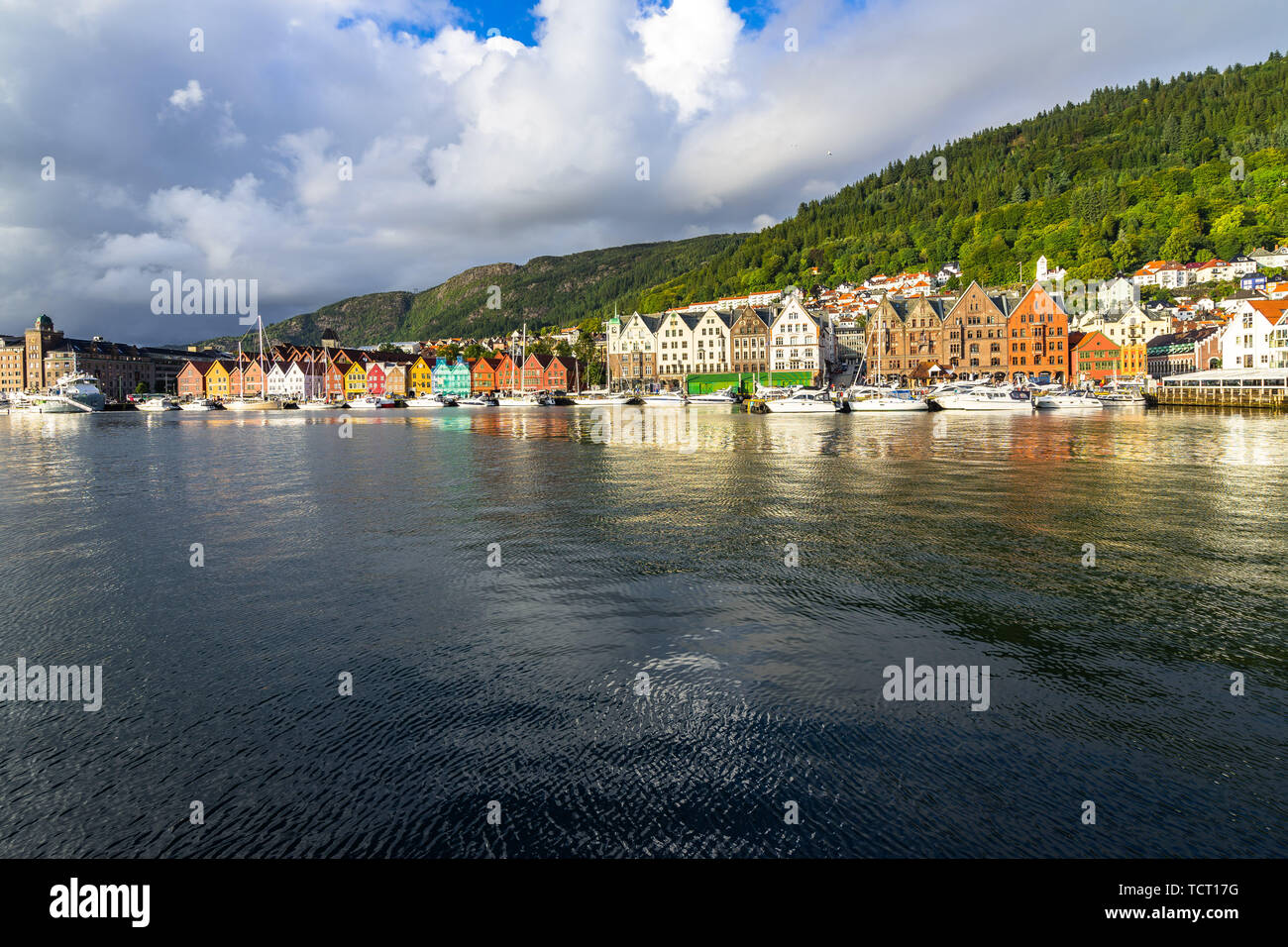 Bergen port hi-res stock photography and images - Alamy