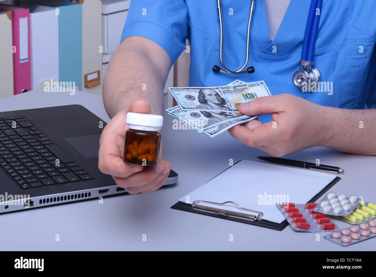 Doctor hand showing drug boxes at Office Desktop. Health care, Medical ...