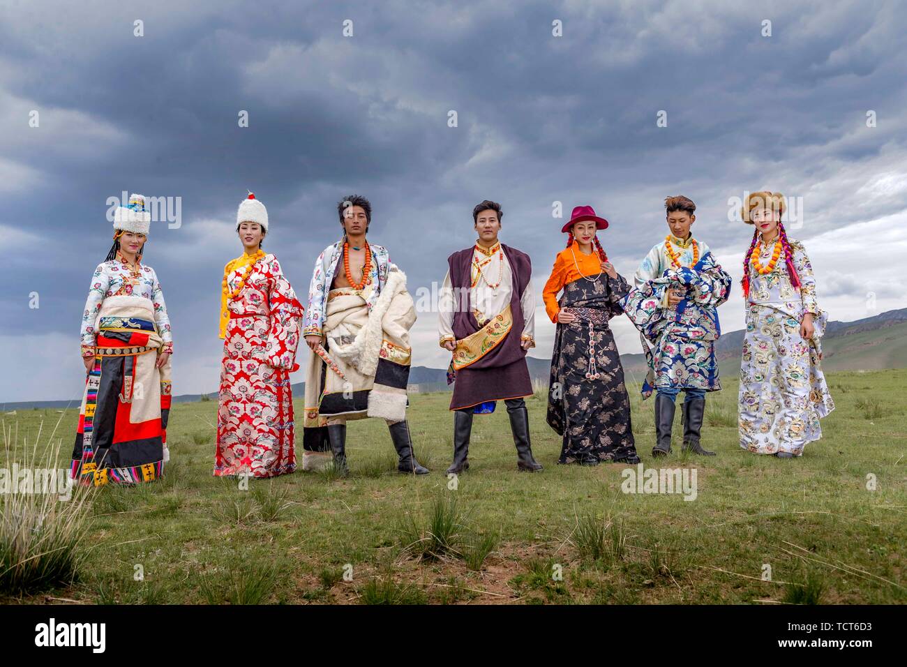 Gannan folk customs, humanistic scenery prairie monastery beautiful ...