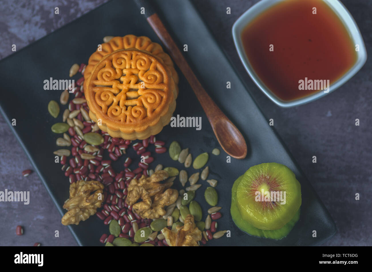 Chinese pastry Mid-Autumn Festival moon cakes Stock Photo - Alamy