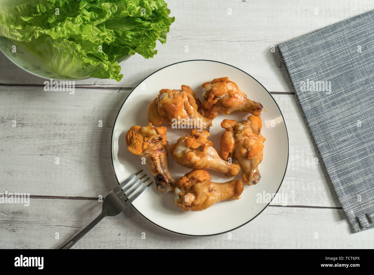 Chicken wings root hi-res stock photography and images - Alamy