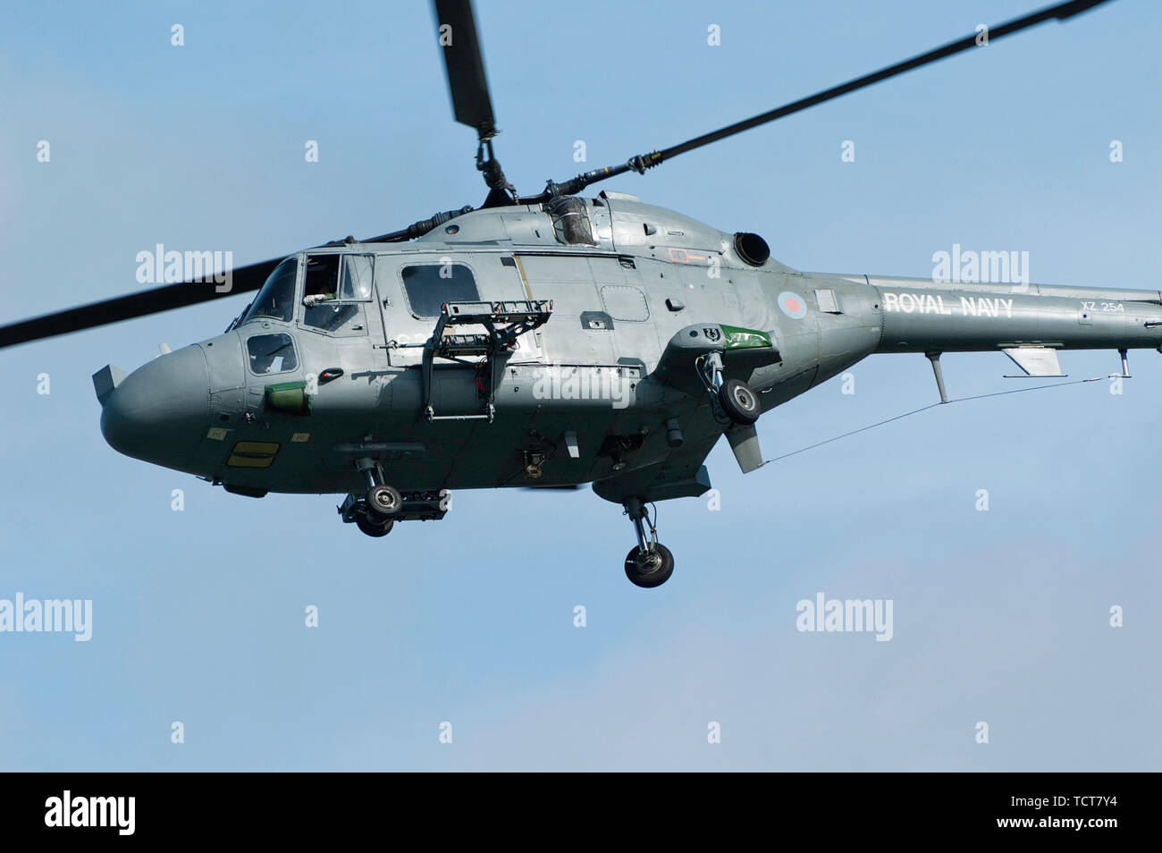Royal navy westland lynx helicopter hi-res stock photography and images ...