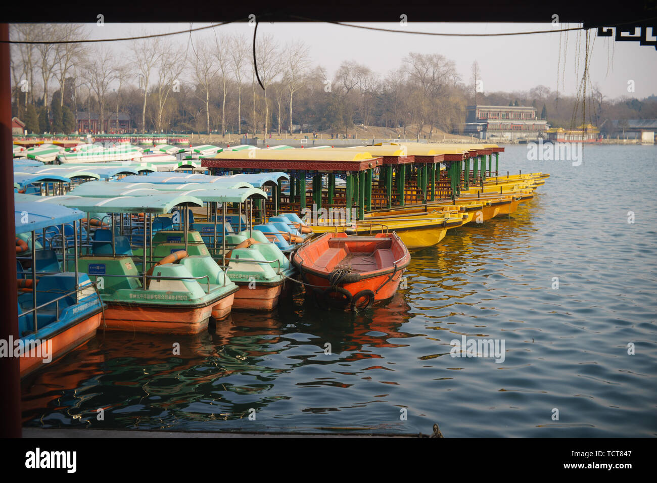 Lakes and transportation systems hi-res stock photography and images ...