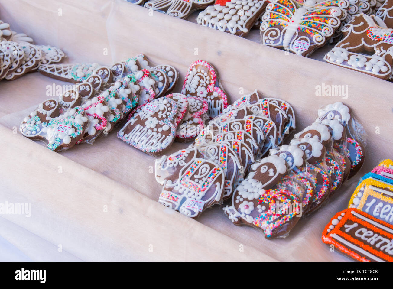 Traditional russian gingerbreads Stock Photo - Alamy