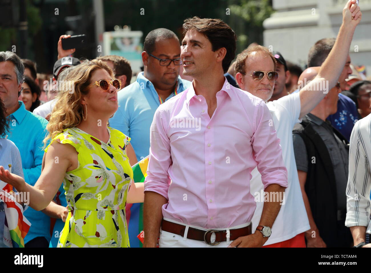 Quebeccanada Canadian Prime Minister Justin Trudeau And His Wife Sophie Gregoire Take Part In