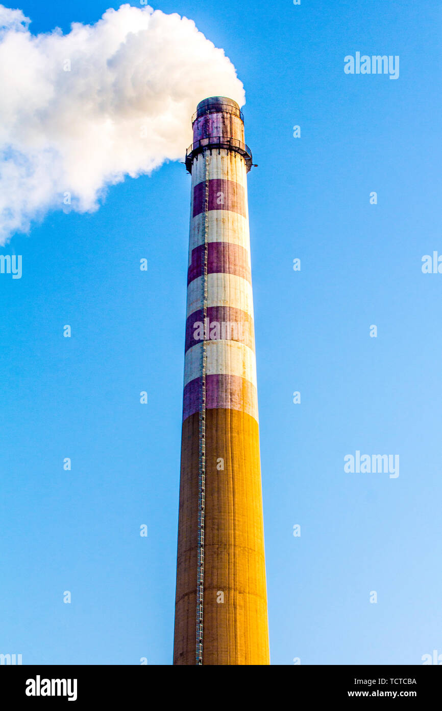 Coal refining hi-res stock photography and images - Alamy