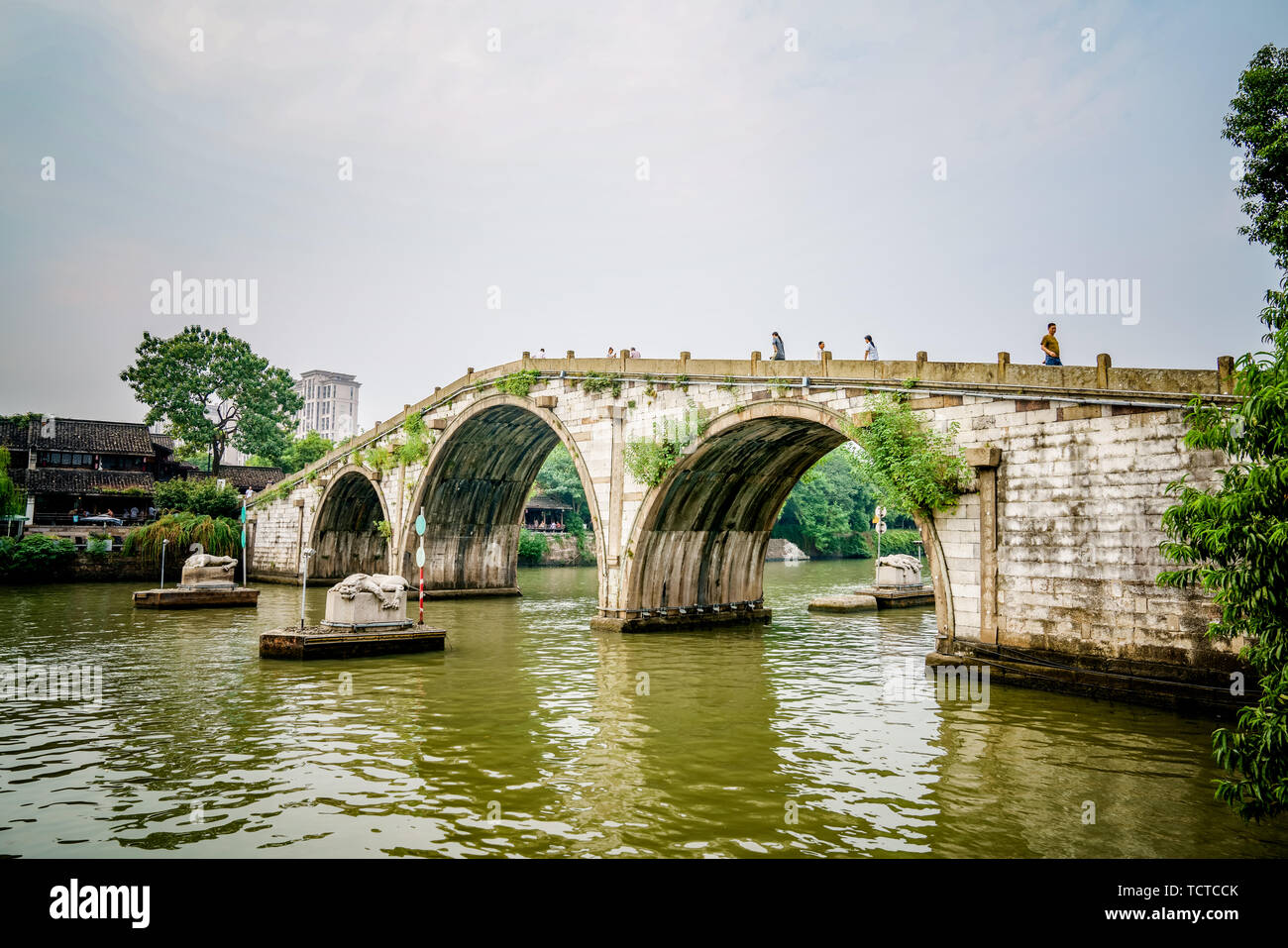 Hangzhou bridges hi-res stock photography and images - Alamy