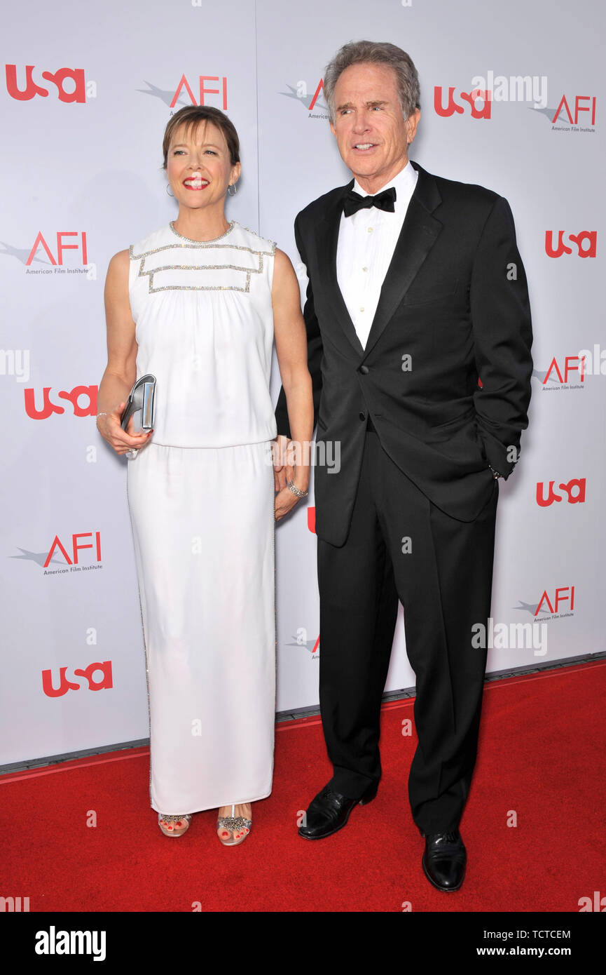 LOS ANGELES, CA. June 12, 2008: Warren Beatty & wife Annette Bening at ...