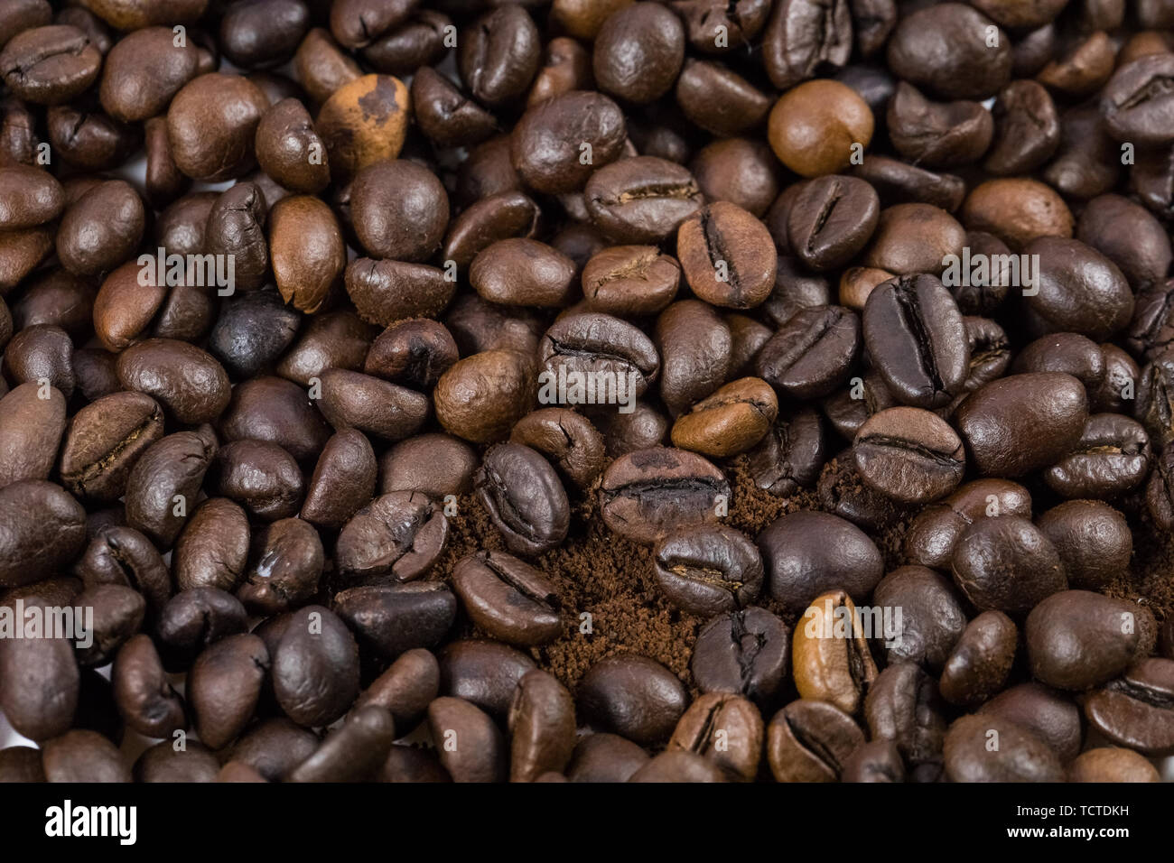 Dawn beans and mocha perfume hi-res stock photography and images - Alamy