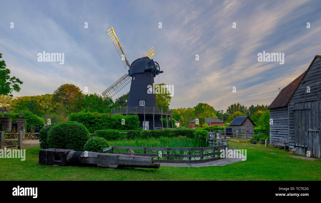 Old bursledon hi-res stock photography and images - Alamy