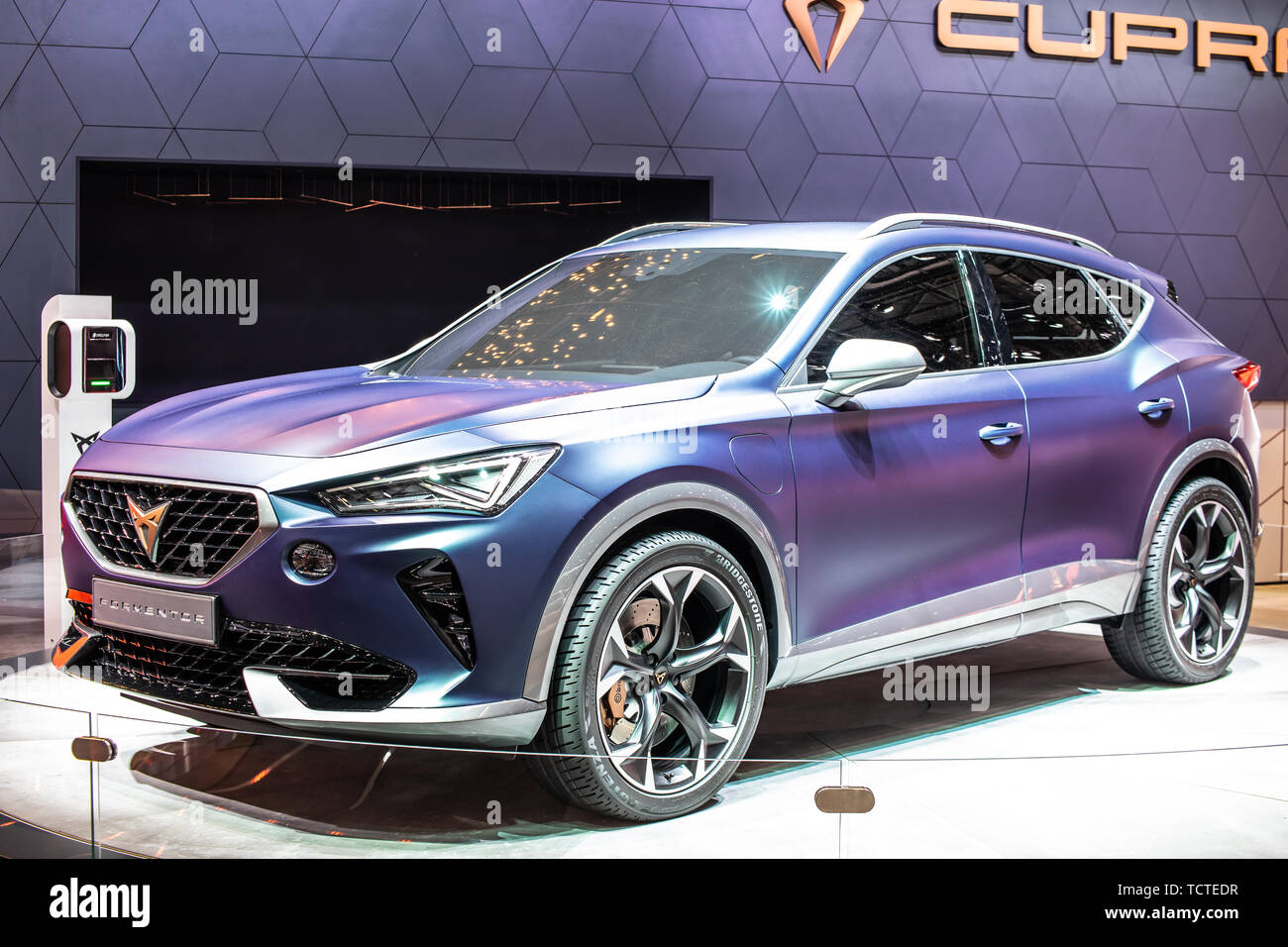 Cupra formentor hi-res stock photography and images - Alamy