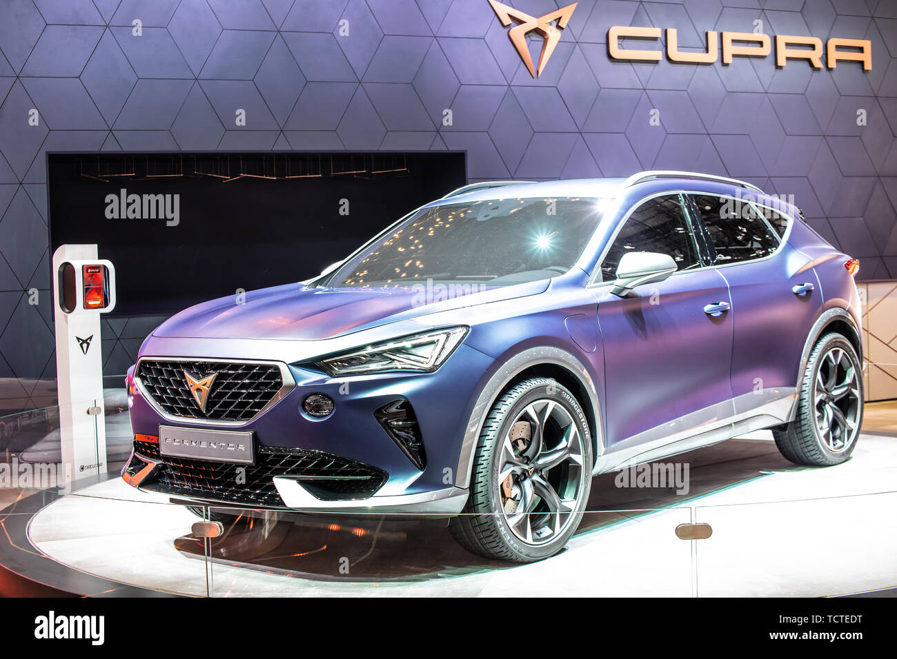 Cupra formentor hi-res stock photography and images - Alamy